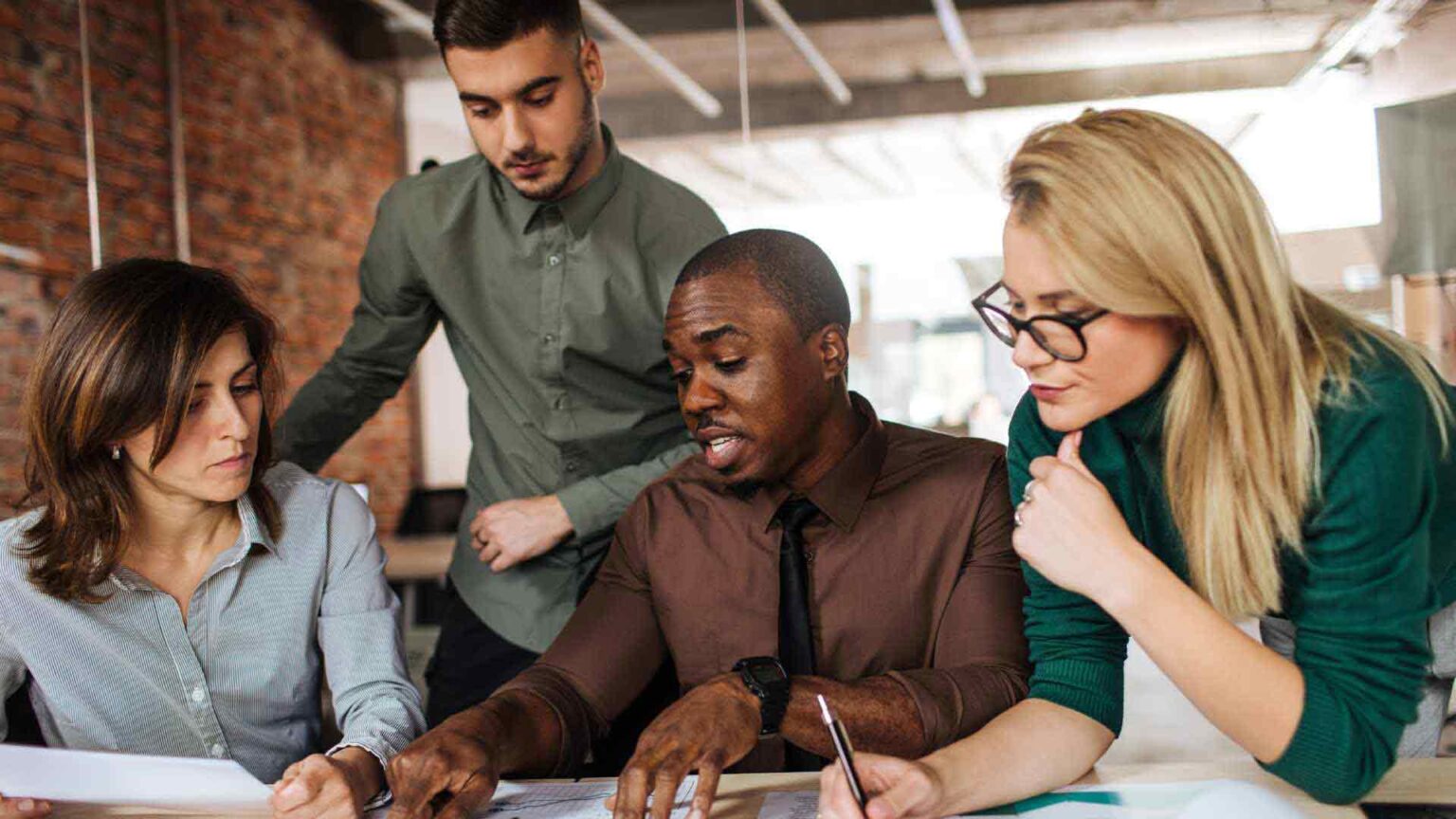 How To Handle Employee Complaints: 9 Steps - Global HR World